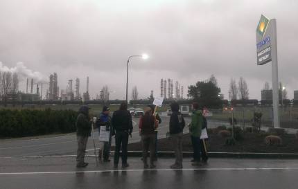 Oil workers' strike for safety reflects danger of fossil fuels - 350