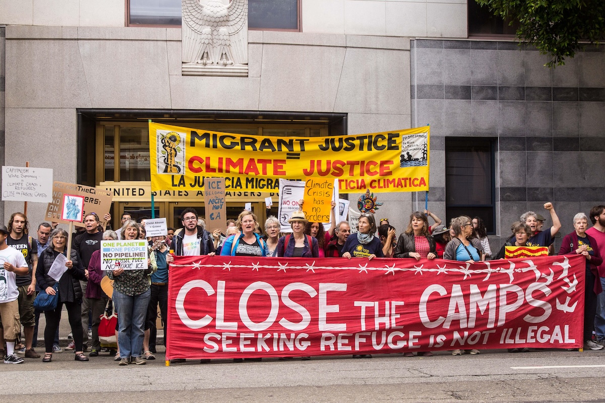 Send a letter to urge mayors to protect immigrants - 350